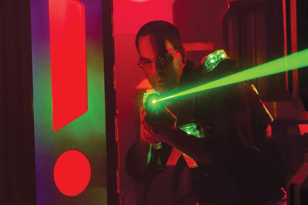 Laser Tag in Queens - Laser Bounce - Family Fun Center