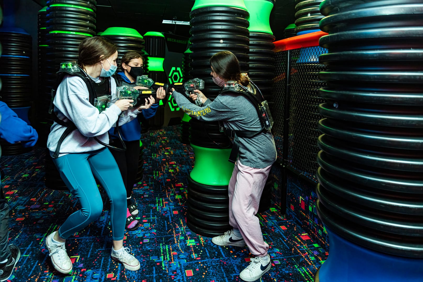 Laser Tag in Queens - Laser Bounce - Family Fun Center